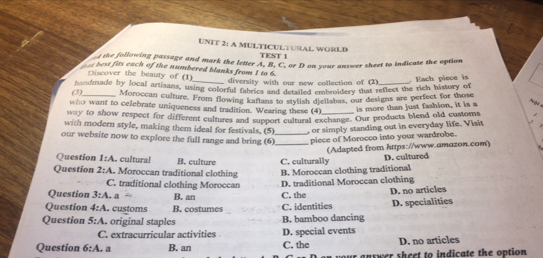 Giải quyết:A MULTICULTURAL WORLD TEST 1 d the following passage and ...