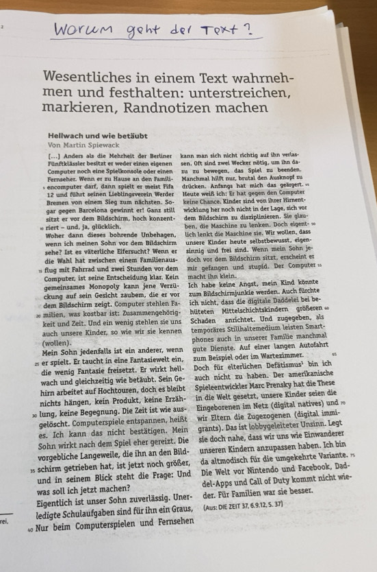 Gelöst:Wesentliches in einem Text wahrneh- men und festhalten ...