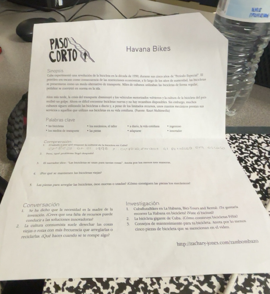 Solved: (1PA5 đ)S0m PASO CORTO Havana Bikes Sinopsis Cuba experimentó una revolución de la ...