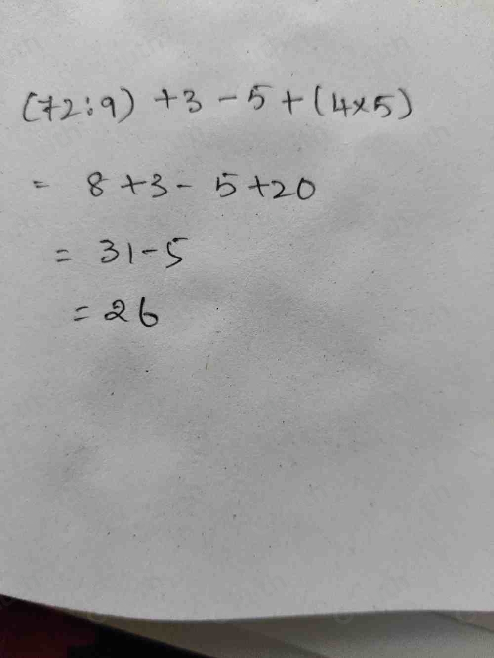 Resuelto:(72: 9)+3-5+(4 * 5)=