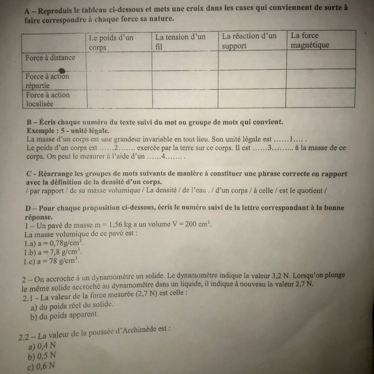 Gelöst:A - Reproduis le tableau ci-dessous et mets une croix dans les ...
