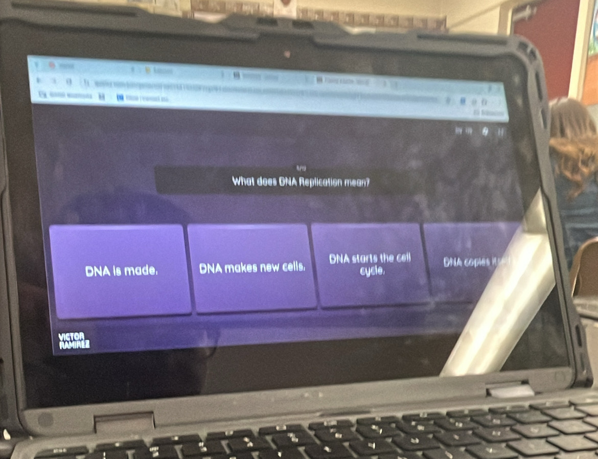 Solved: ün e What does DNA Replication mean? DNA is made. DNA makes new ...