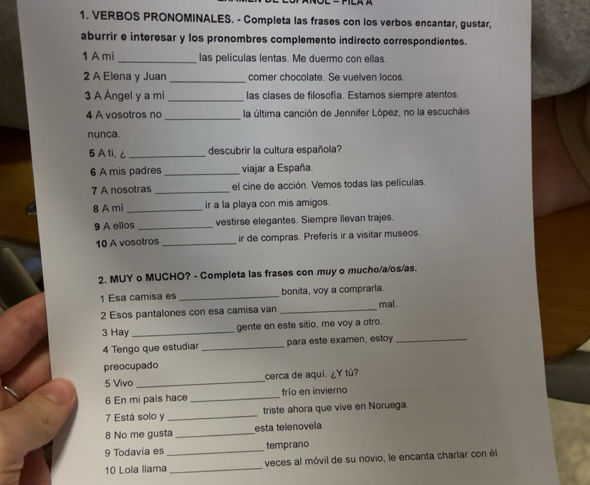 Risolto:VERBOS PRONOMINALES. - Completa las frases con los verbos ...