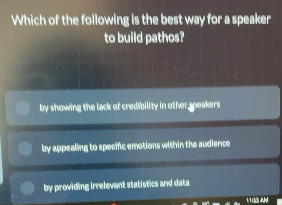 Resuelto:Which of the following is the best way for a speaker to build ...