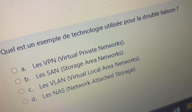 Résolu :Quel est un exemple de technologie utilisée pour la double ...