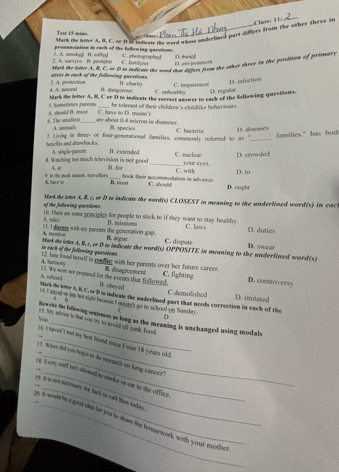 Giải quyết:Class: 11/. Mark the letter A, B, C, or D to indicate the ...