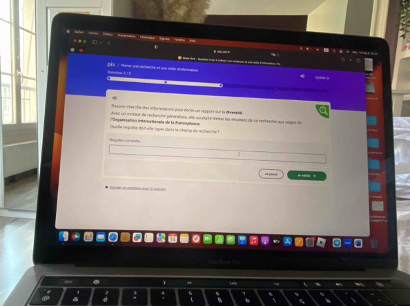 Résolu :Brte Feitay # EL ln t d pix | Mener une recherche et une veête d'Imformation Question