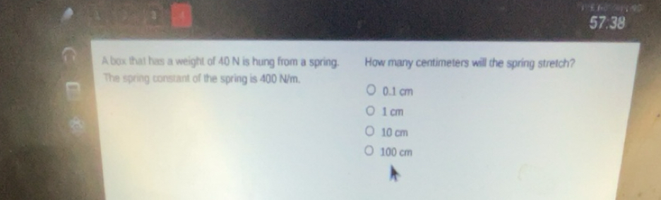 Gelöst:57.38 A box that has a weight of 40 N is hung from a spring. How ...
