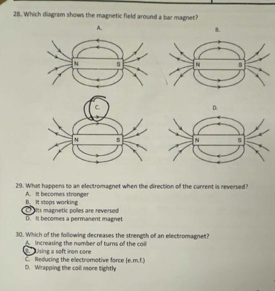Selesai:Which diagram shows the magnetic field around a bar magnet? A ...