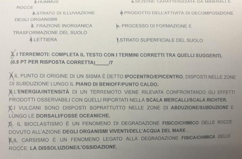 Risolto:३.HUMMUS ф.SEZIONE CARATTERIZZATA DA MINERALI E ROCCE 4.STRATO ...