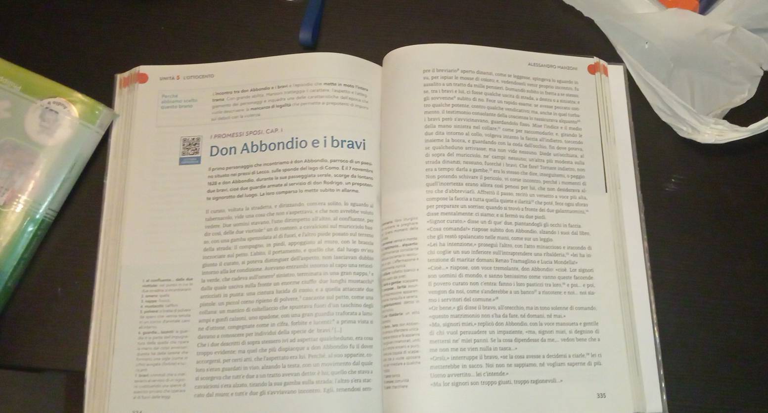 Risolto:ALESSANDRO MANzóN ore il breviario" aperto dinanzi, come se ...