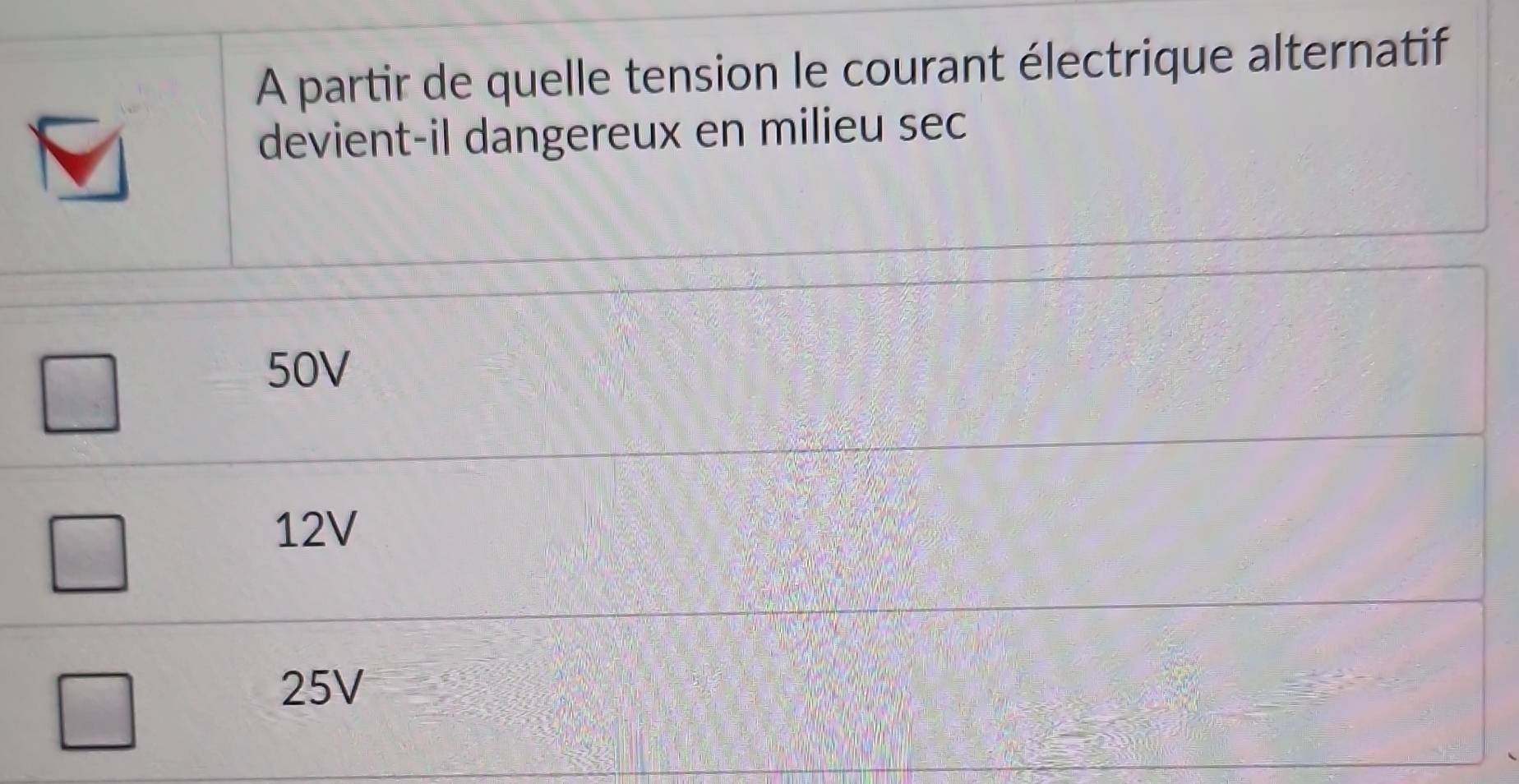 Résolu :A partir de quelle tension le courant électrique alternatif ...