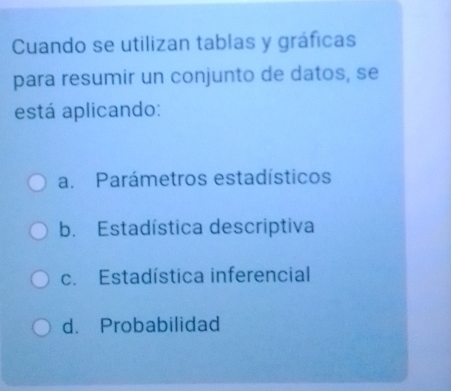 Resuelto:Cuando se utilizan tablas y gráficas para resumir un conjunto ...