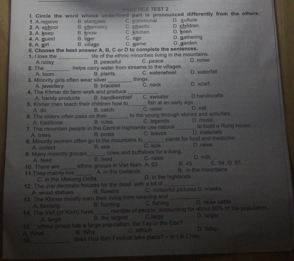 Giải quyết:PRACTICE TEST 2 I. Circle the word whose underlined part is ...